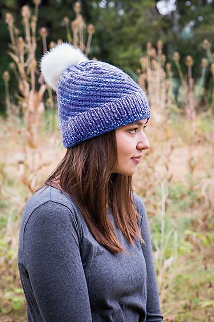 Ravelry: Swoop Beanie pattern by Violet LeBeaux