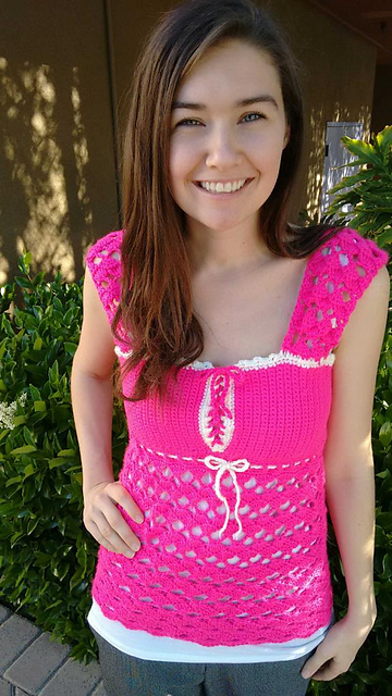Ravelry: Summerland Tank Top pattern by LauraMae Fanelli