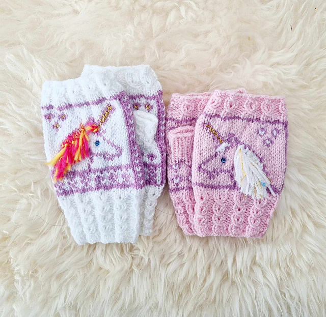 Ravelry: Unicorn Kids half mittens pattern by Liselott Daun