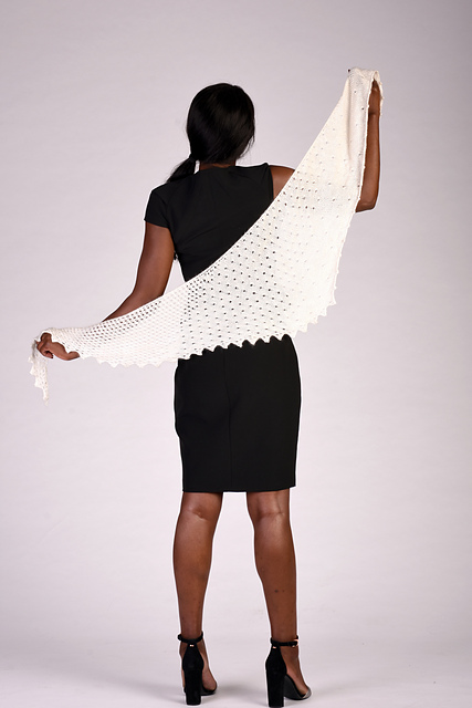 Ravelry: Bwbach (undyed) pattern by Charlotte Walford