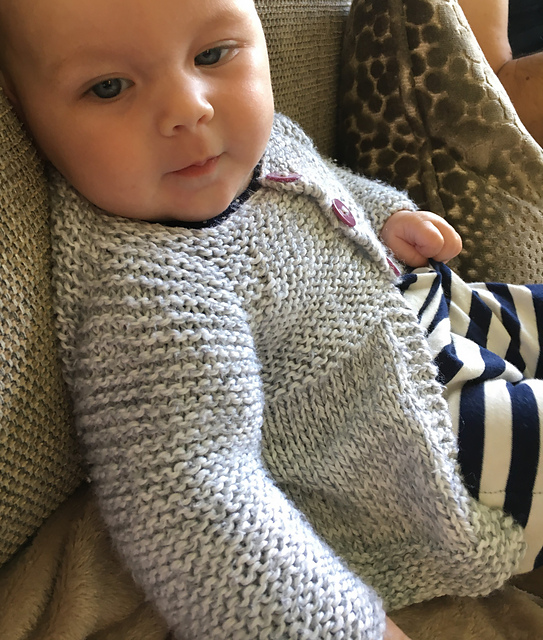 Ravelry: LouDoubleKnitter's Baby Cardi ~ Babbity Grey/White