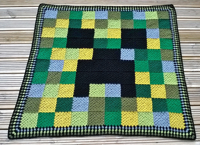 Ravelry: LouJaneH's Minecraft Creeper Blanket