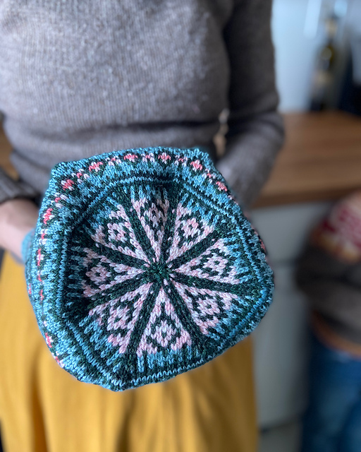 Ravelry: Crate Hat pattern by Louisa Gauge