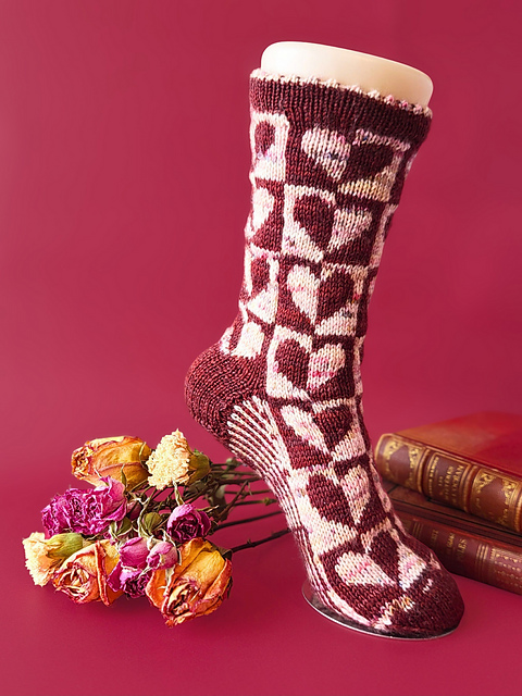 Ravelry: Aphrodite pattern by Louise Robert