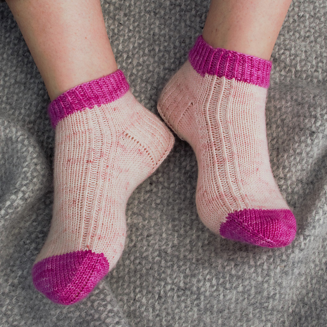 Ravelry: Ankle Socks With Pinstripes pattern by louleigh
