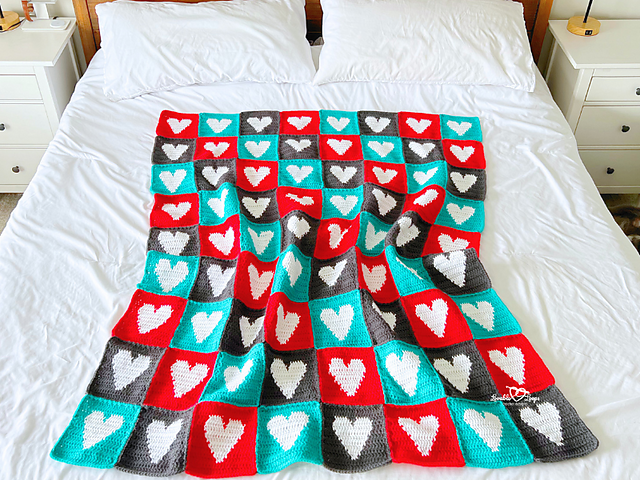 Ravelry: Heart squares blanket pattern by Melissa Hassler
