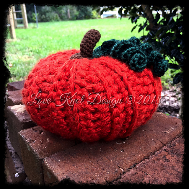 Ravelry: Chunky Pumpkins pattern by Christy Petersen