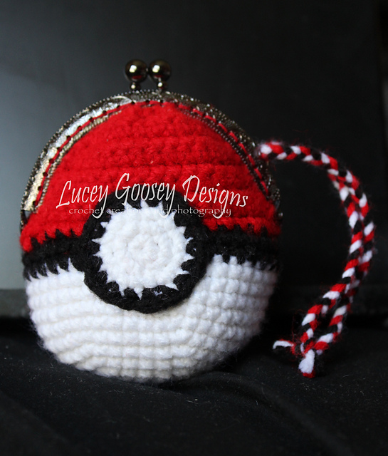Ravelry: Pokeball Inspired Coin Purse pattern by Beth Franklin