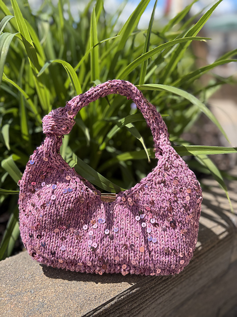 Ravelry: Bling Bling Bag pattern by Lucinda Iglesias