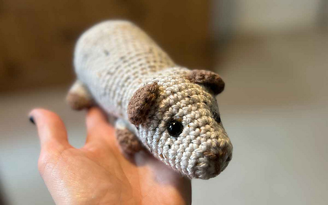 Ravelry: Himalayan Guinea Pig pattern by Lucy Kate