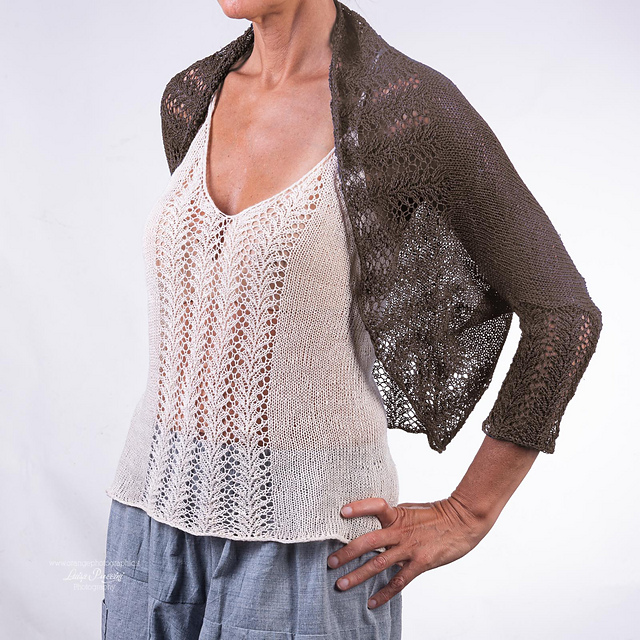 Ravelry: Chianti Shrug pattern by Luisa Puccini