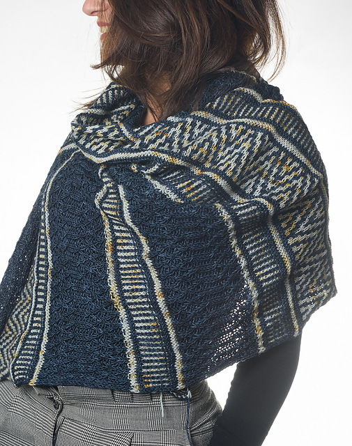 Ravelry: Etretat Shawl pattern by Luisa Puccini