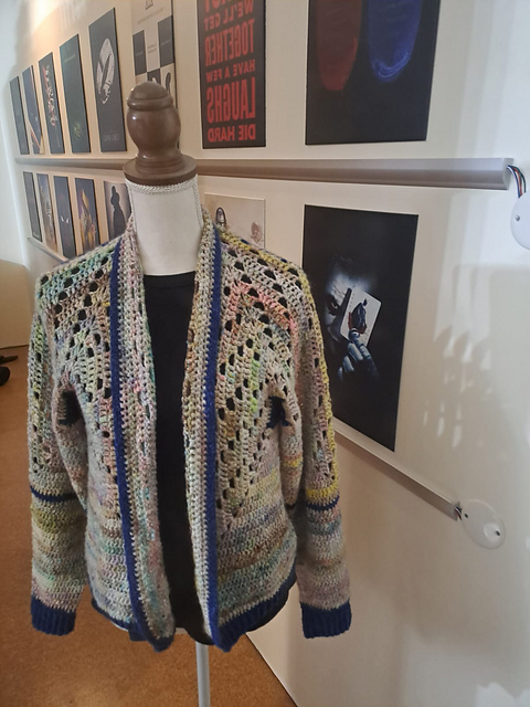Ravelry: Cardi Hex pattern by Lulexa - Monica Cabral