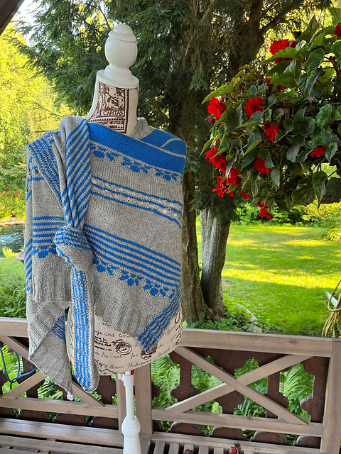 Ravelry: Fine line shawl pattern by Lulu Designs