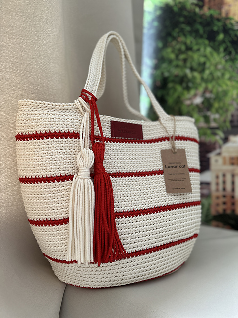 Ravelry: Colorblock bag XXL pattern by Ludmila Shabalina