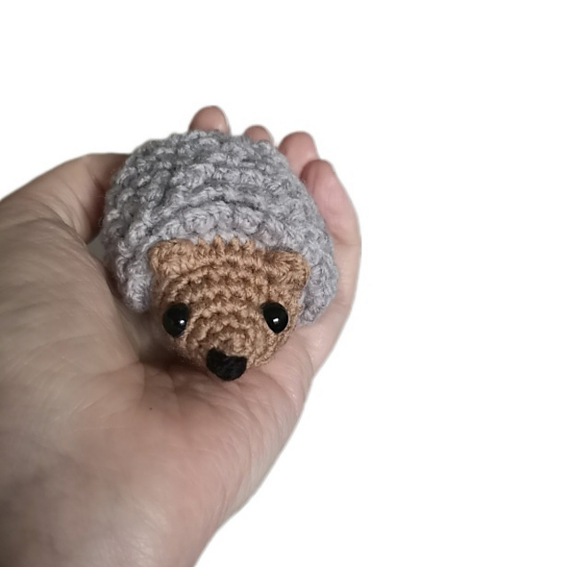 Ravelry: Hetti the hedgehog pattern by Kat Witherall