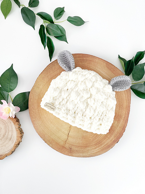 Ravelry: little Lambkin beanie pattern by Lind Walker