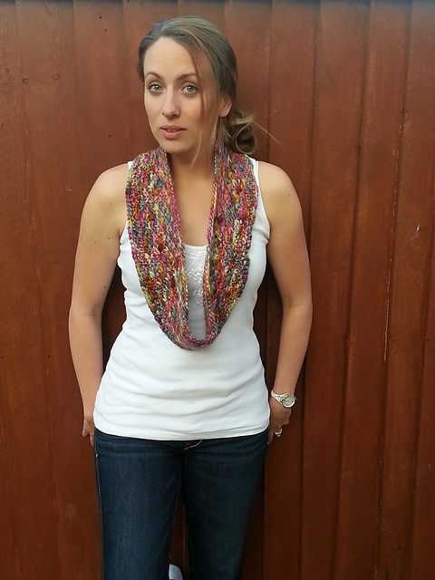 Ravelry: Blossom Cowl pattern by J. Rachelle