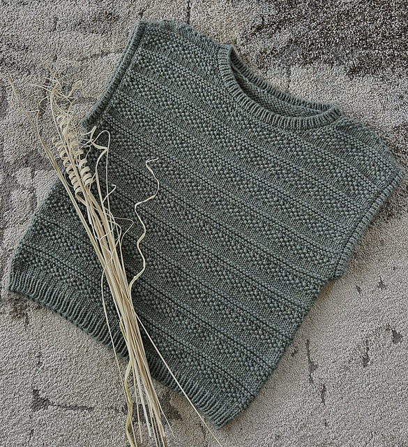 Ravelry: Pull sans manches *Alicia* pour femme pattern by Lynn Lachapelle
