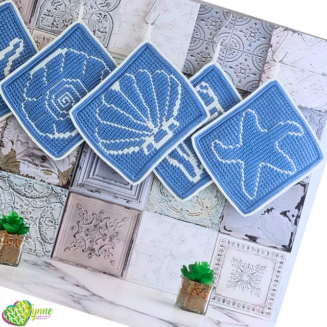 Ravelry: Mosaic Seaside Potholders pattern by Lynne Adriaanse