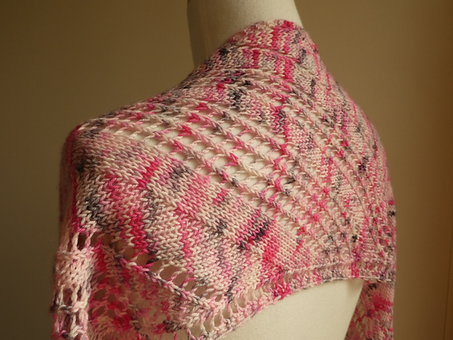 Ravelry: Merriot pattern by Teresa Morey