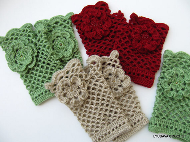 Ravelry: Fingerless Gloves With Flower Tutorial pattern by Milimagfa