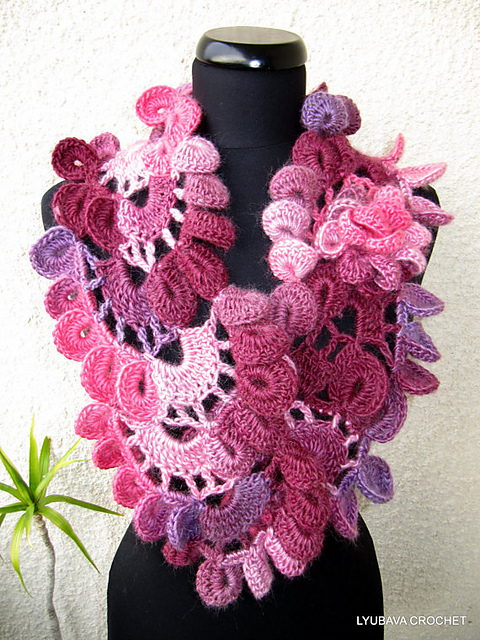 Ravelry: Multicolored "Lyubava" Unique Scarf Tutorial pattern by Milimagfa