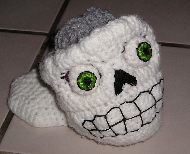 Ravelry: Poor Yorrick pattern by Liz Lindo