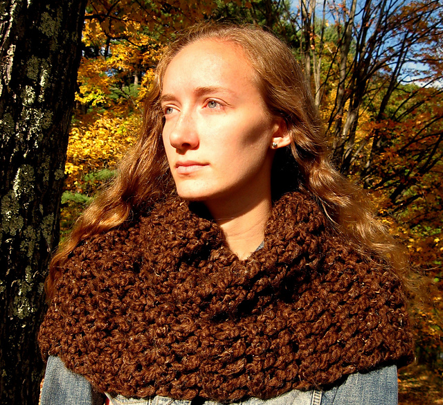Ravelry: Highlander Cowl pattern by Michele DuNaier