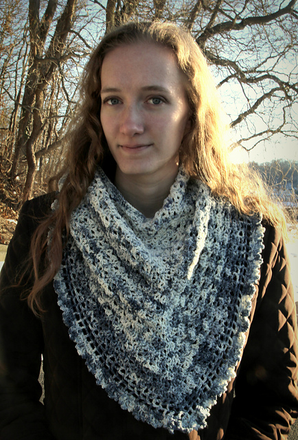 Ravelry: Arendelle Cowl pattern by Michele DuNaier