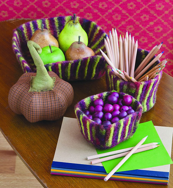 Ravelry: Felted Basket Set pattern by Mary Beth Temple