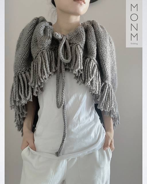 Ravelry: Tassel Shawl Cape pattern by MINGBI LUO