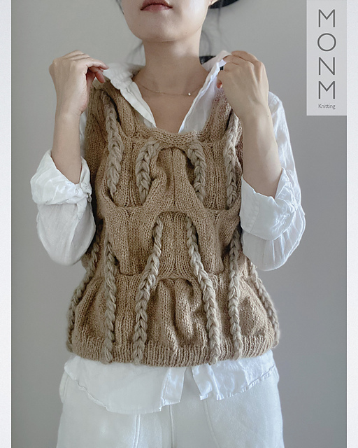 Ravelry: Horseshoe Vest pattern by MINGBI LUO