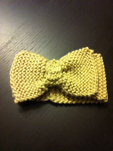 Ravelry: Big Bow Headband pattern by Carla G