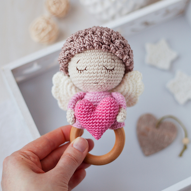Ravelry: Angel with Heart Baby Rattle pattern by Maria Vlasova