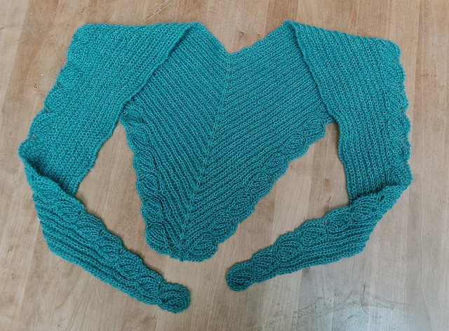 Ravelry: Cumulus tørklæde pattern by Marianne Dahl