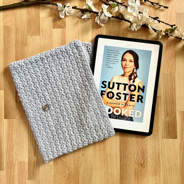 Ravelry: Tablet Envelope pattern by Debbie Field