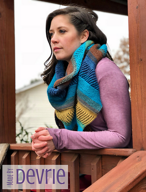 Ravelry: 4 Sways Shawl pattern by MadeByDevrie