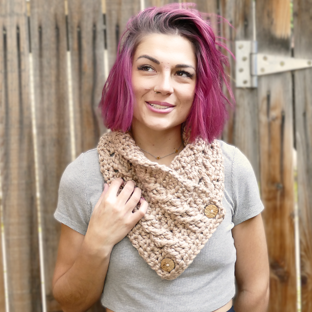 Ravelry: Naomi Button Cowl pattern by Pam Grice