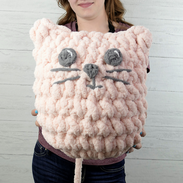Ravelry: Kiki Kitty Pillow pattern by Pam Grice