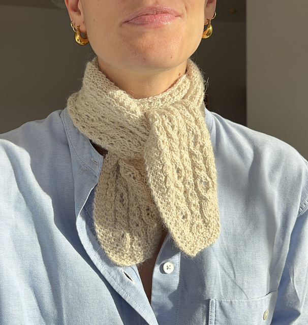 Ravelry: Criss Cross Scarf pattern by Made in Lea S