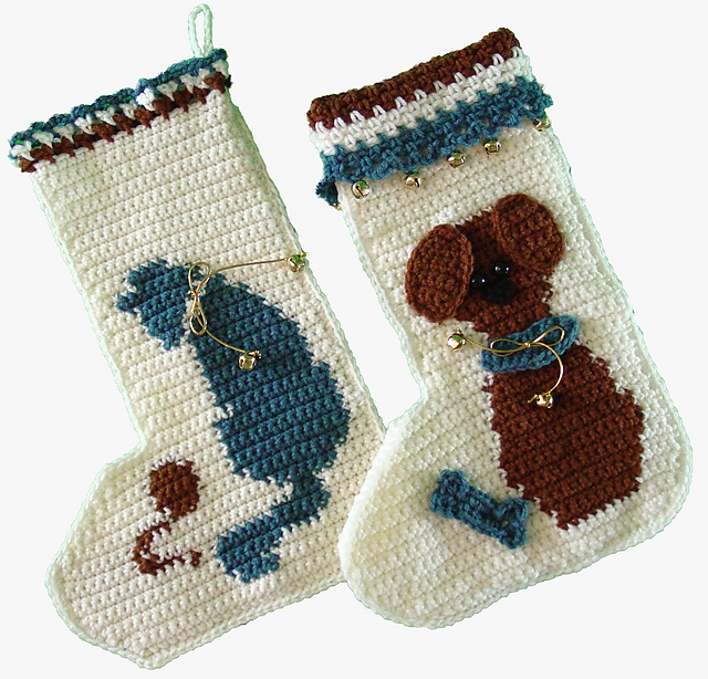 Ravelry: Cat 'n Mouse and Puppy Love Stockings - PA829 pattern by ...