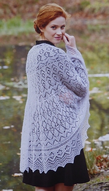 Ravelry: Cape pattern by Elizabeth Lovick