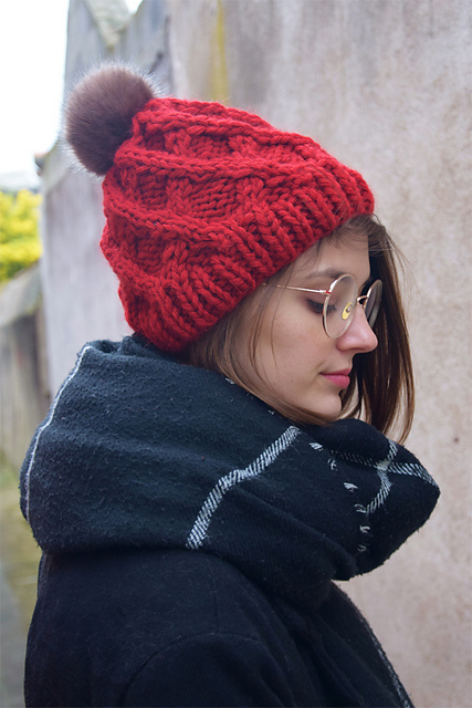 Ravelry: Bonnet Torsadé pattern by Nina Richard
