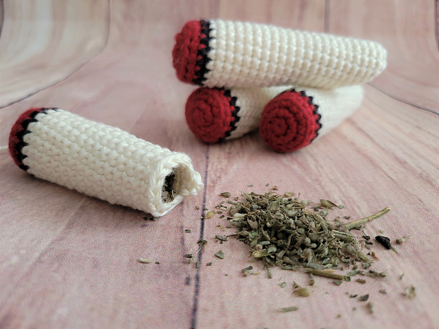 Ravelry: Catnip Doobie pattern by Beth Folchetti