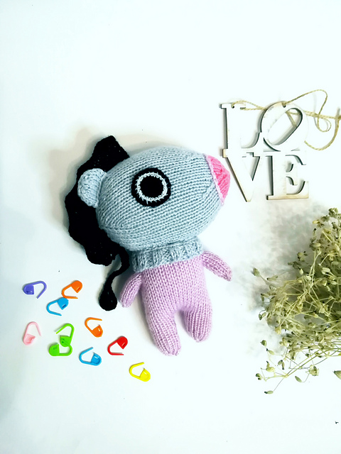 Ravelry: Knitted MANG BT21 pattern by Olga Chepizhnaya