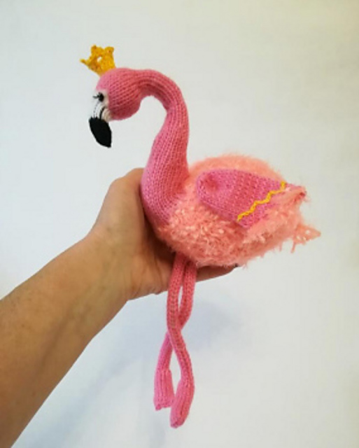 Ravelry: Knitted pink flamingo pattern by Olga Chepizhnaya
