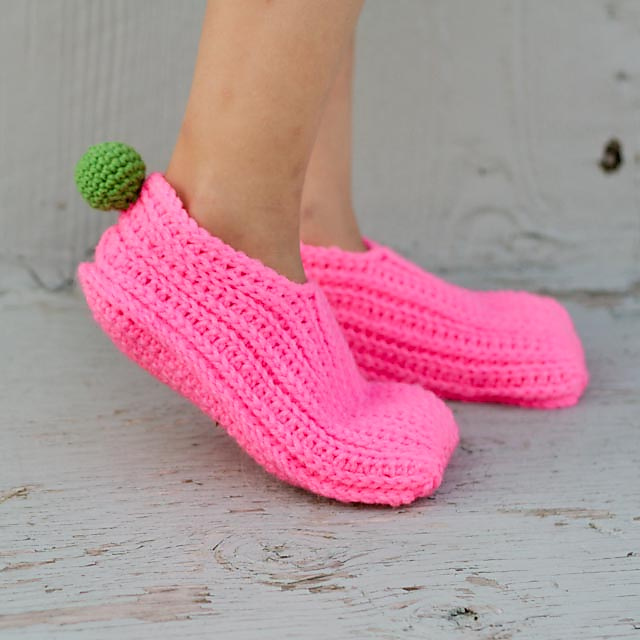 Ravelry: Adult knit-look Crochet Slippers pattern by Mamachee