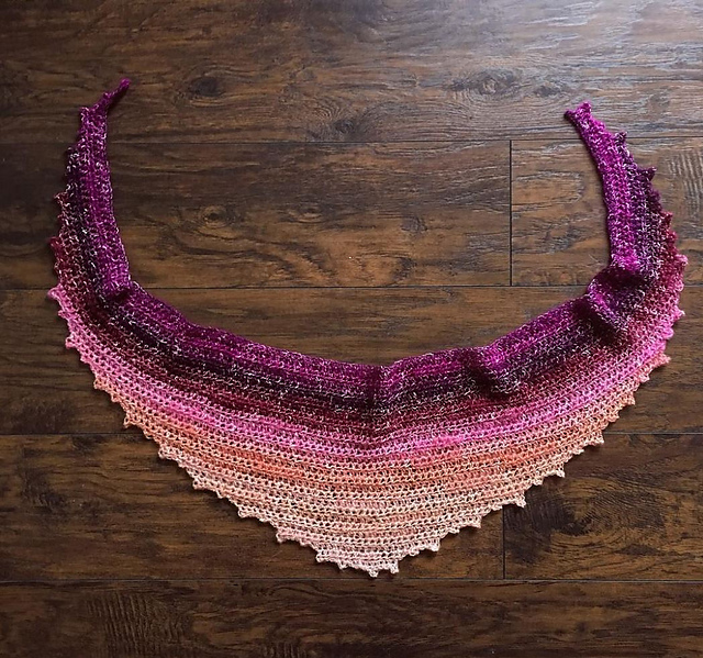 Ravelry: Coffee Shop Shawl pattern by Mamachee
