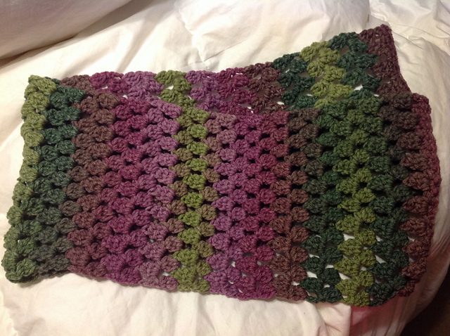 Ravelry: Mamalaw's Granny Scarf